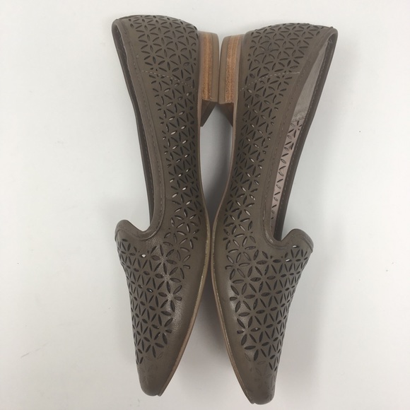 Vince Camuto | Shoes | Vince Camuto Vp Lancer Perforated Cut Out Flats ...